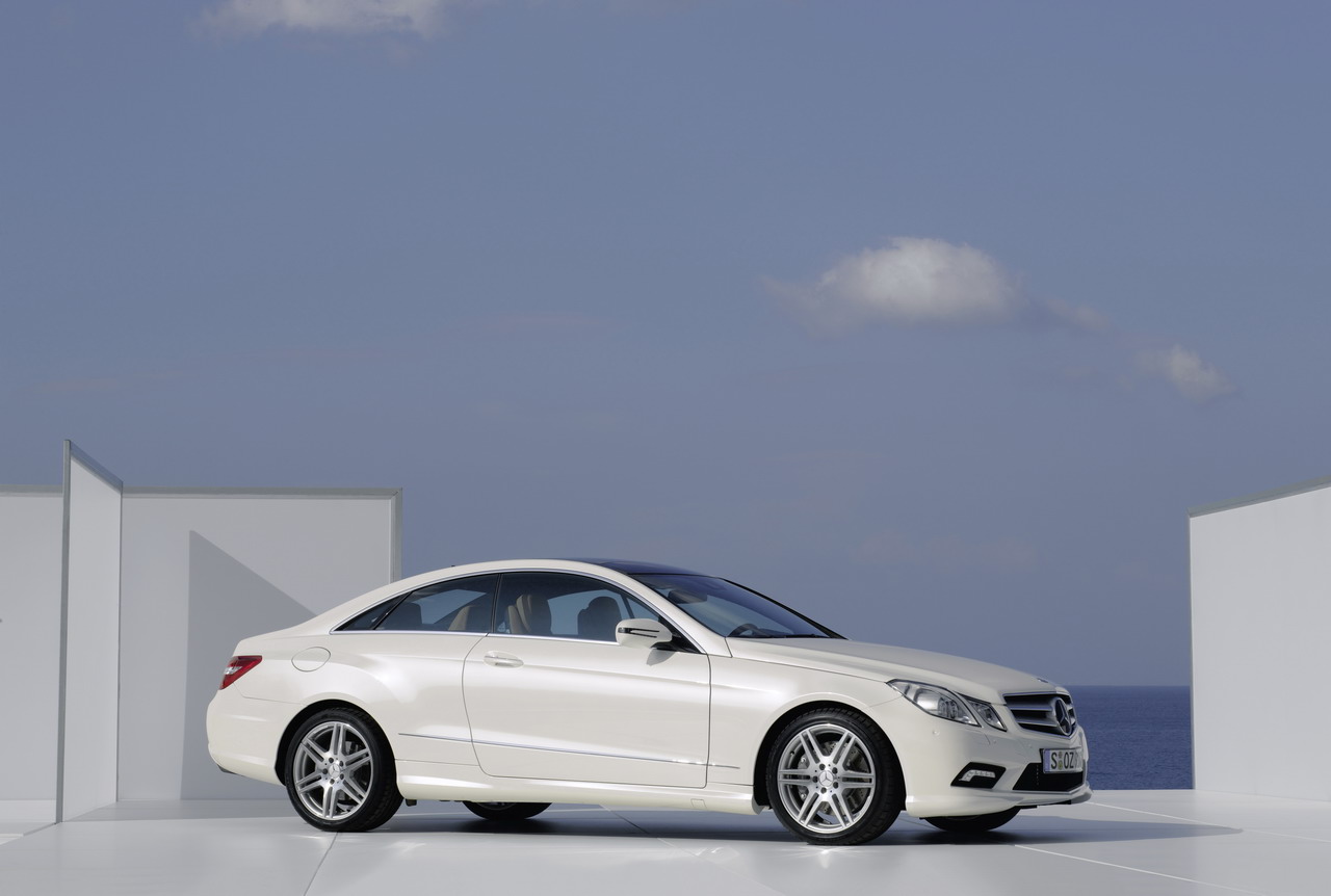 Mercedes-Benz E-class Coupe (C207) E 350 CDI BlueEFFICIENCY (228 Hp)